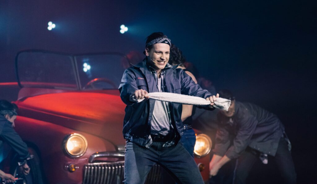 12 kultowych filmów i seriali, które obejrzysz w teatrze - kicket blog